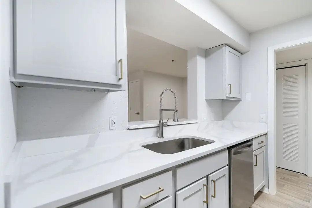 Ridge Crossings - Hoover, AL 35244 | ApartmentGuide.com