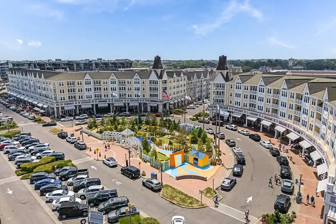Pier Village Apartments - Long Branch, NJ 07740 | ApartmentGuide.com