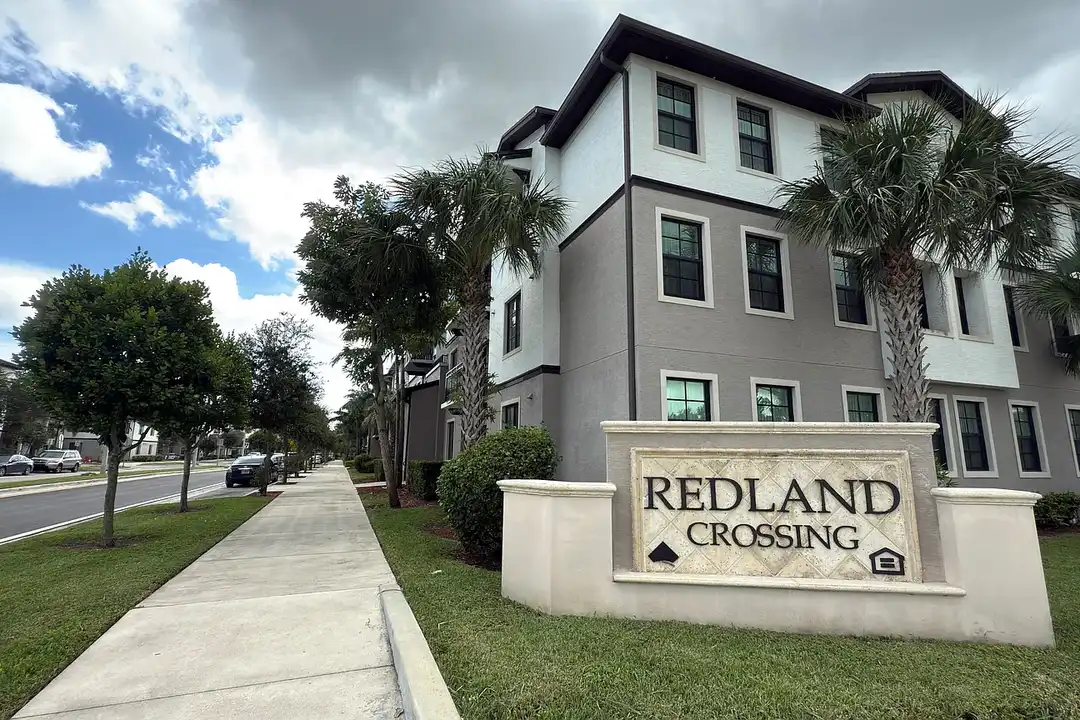 Redland Crossings - Naranja, FL 33032 | ApartmentGuide.com