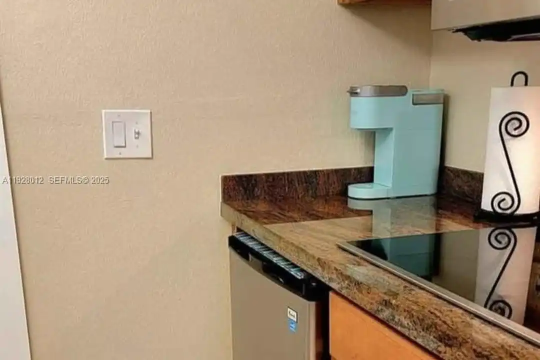 2228 Polk St #7 - Hollywood, FL 33020 | ApartmentGuide.com