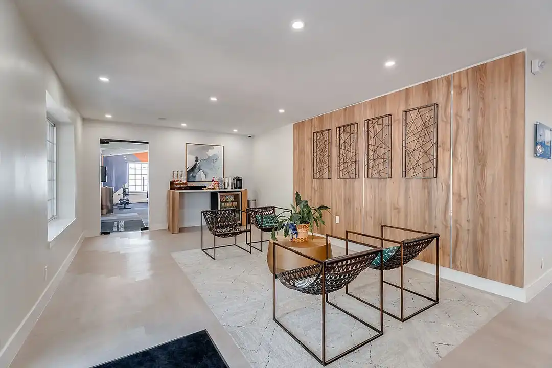 Springwells Park - Dearborn, MI 48120 | ApartmentGuide.com