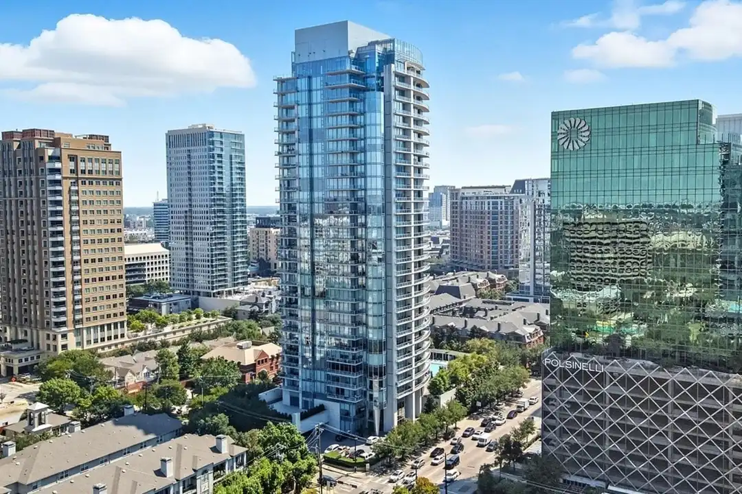 2900 McKinnon St unit 303 - Dallas, TX 75201 | ApartmentGuide.com
