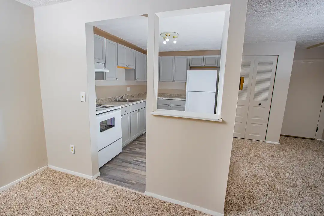 Alcoma on the Green - Pittsburgh, PA 15235 | ApartmentGuide.com