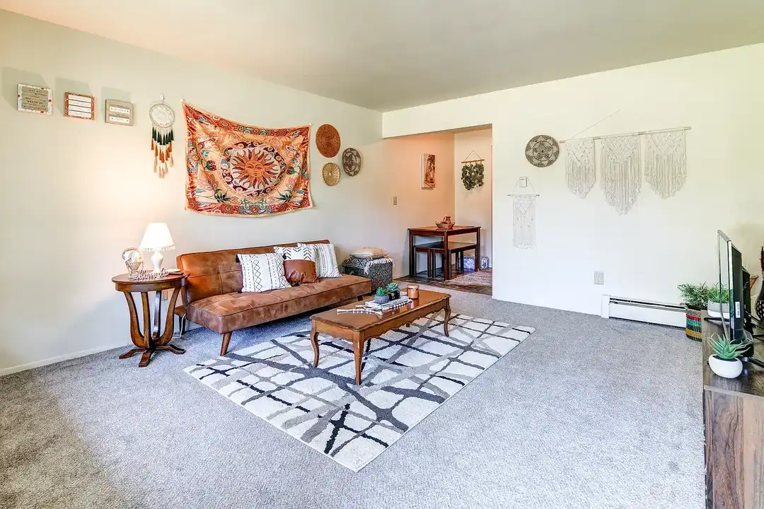 Arbor Park Apartments - Wyoming, MI 49548 | ApartmentGuide.com