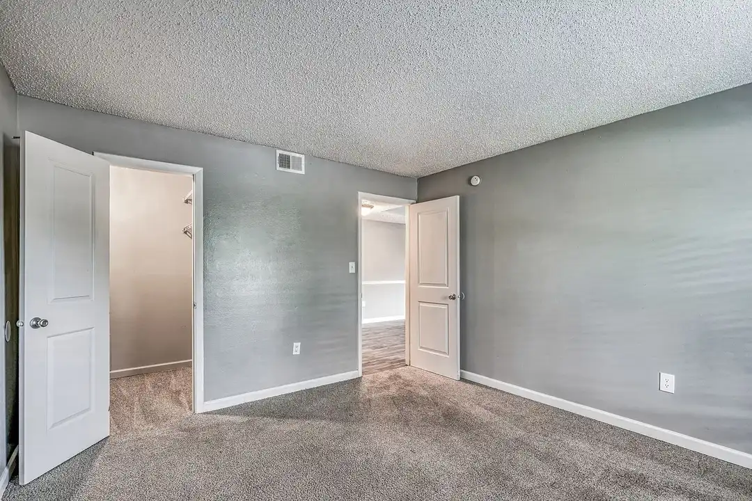 Tamarind Bay Apartments - Saint Petersburg, FL 33716 | ApartmentGuide.com