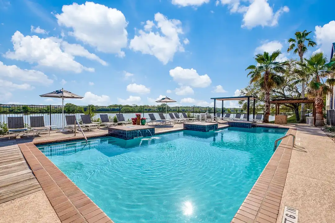 The Pearce on the Lake - Houston, TX 77058 | ApartmentGuide.com