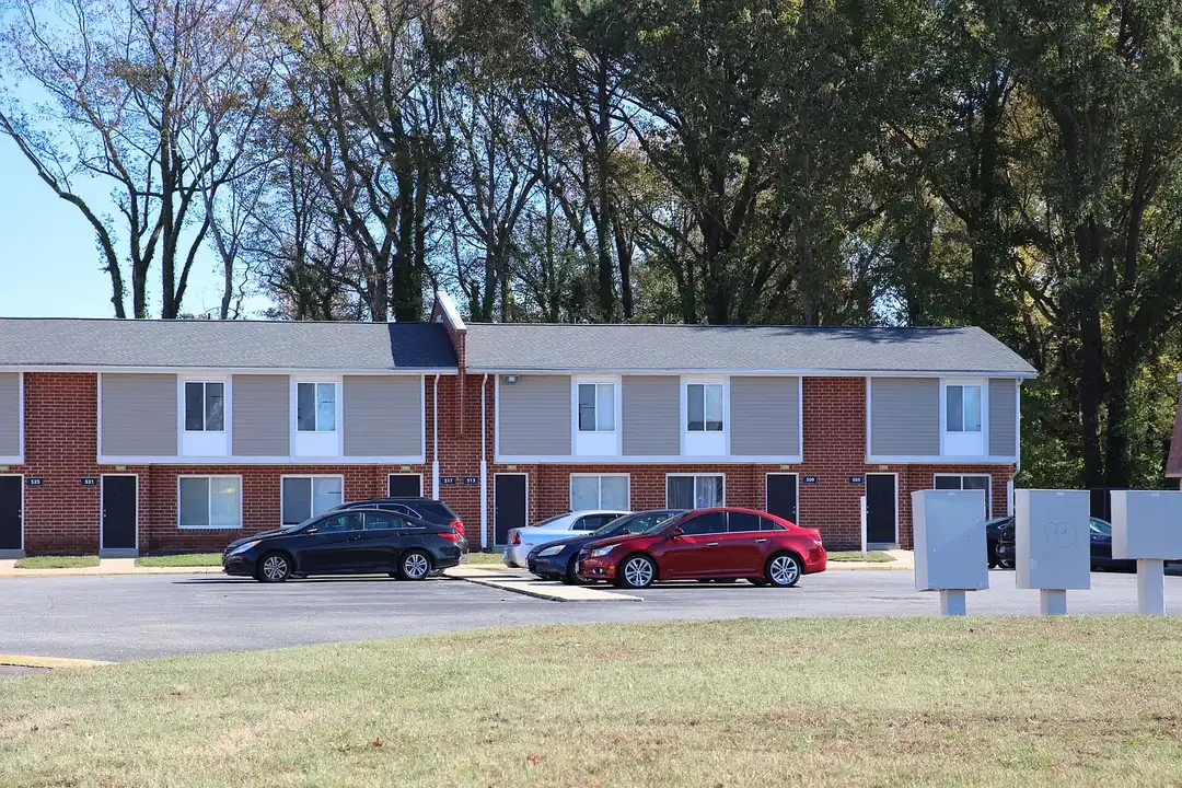 Aden Park Apartments - Virginia Beach, VA 23462 | ApartmentGuide.com