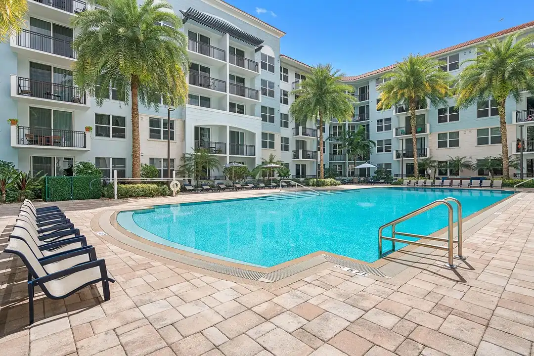 Paraiso at Fountain Square - Miami, FL 33174 | ApartmentGuide.com