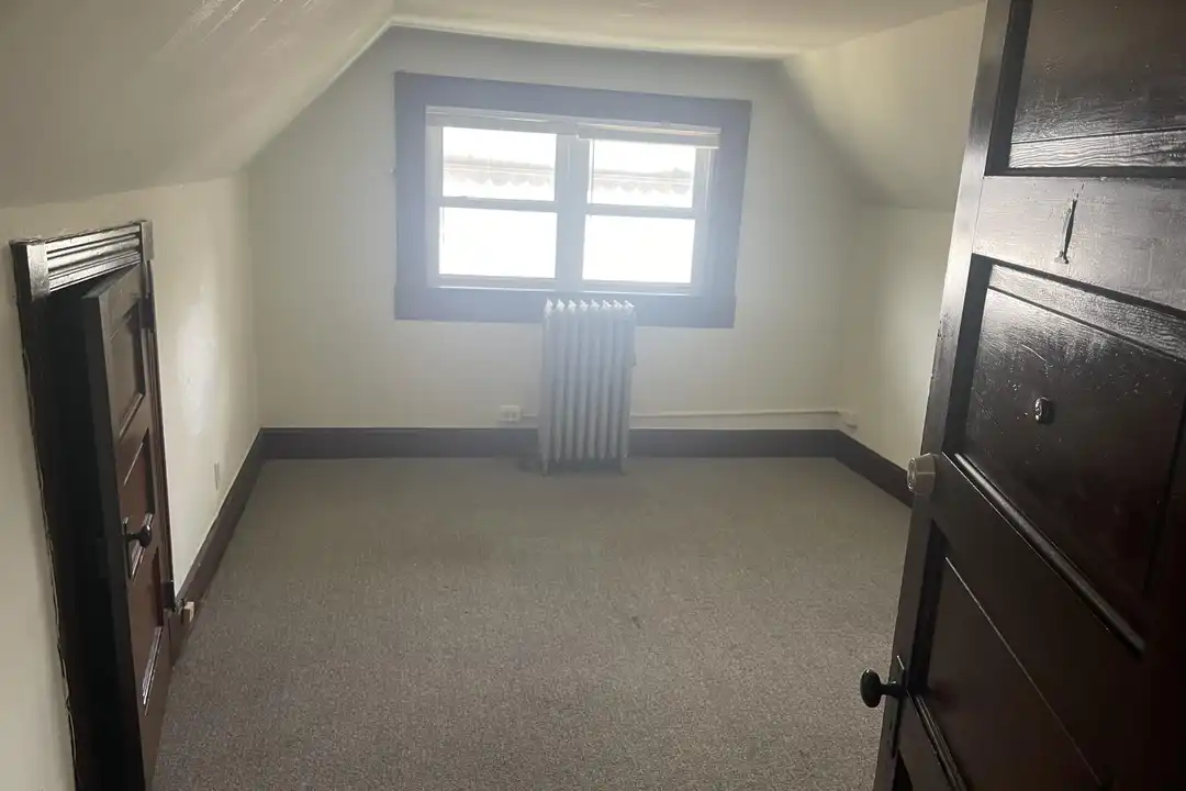 33 Mine St unit 1A - New Brunswick, NJ 08901 | ApartmentGuide.com