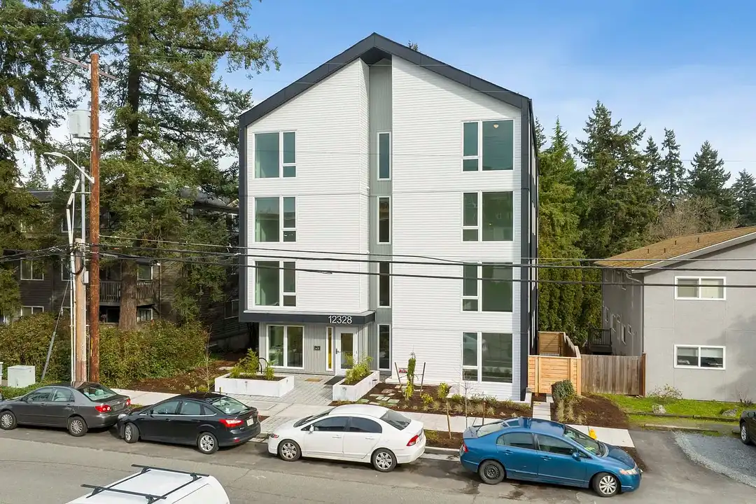 Lake City Lofts - Seattle, WA 98125 | ApartmentGuide.com