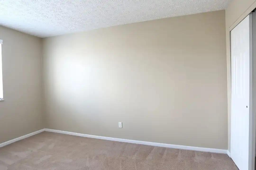 Stadium View Apartments - Columbus, OH 43212 | ApartmentGuide.com