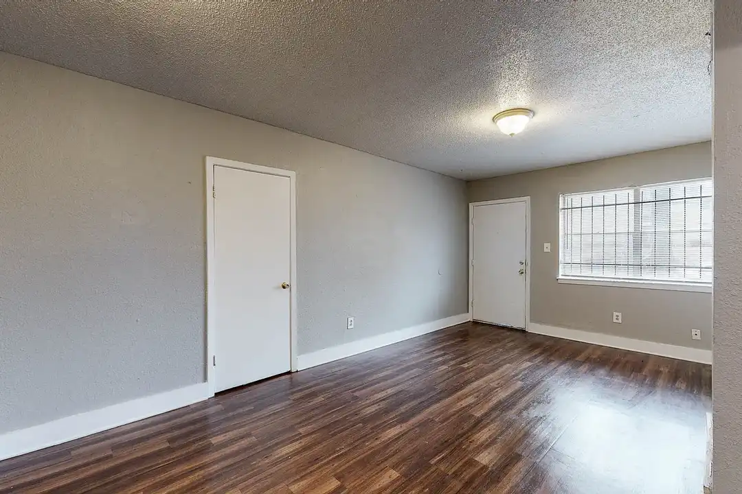 Longview Gardens - Memphis, TN 38106 | ApartmentGuide.com