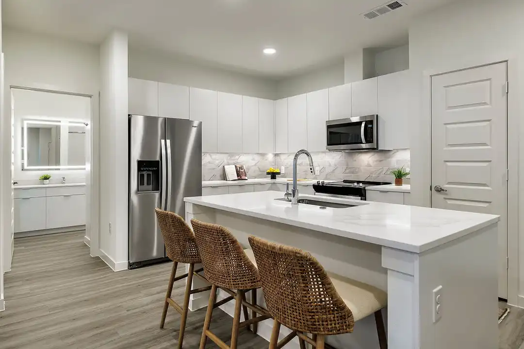 Cadena at the Falls - Austin, TX 78744 | ApartmentGuide.com