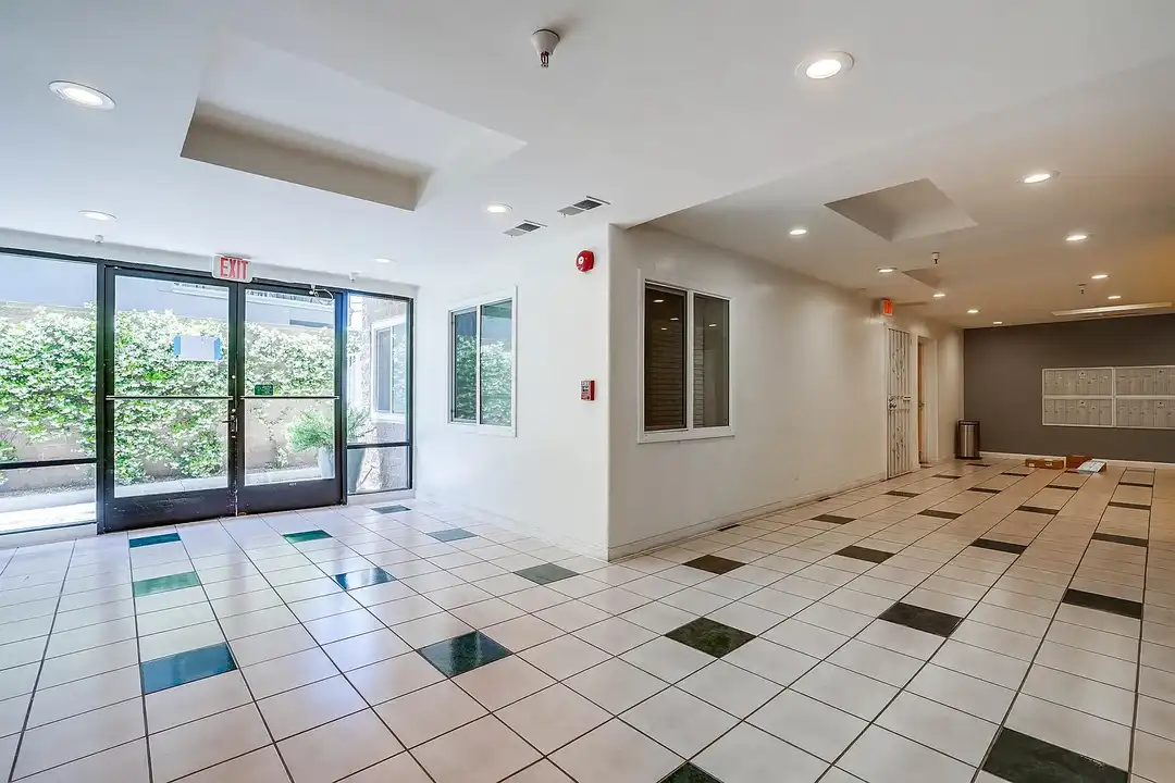 821 N Austin Ave Inglewood Ca 90302 Apartmentguide