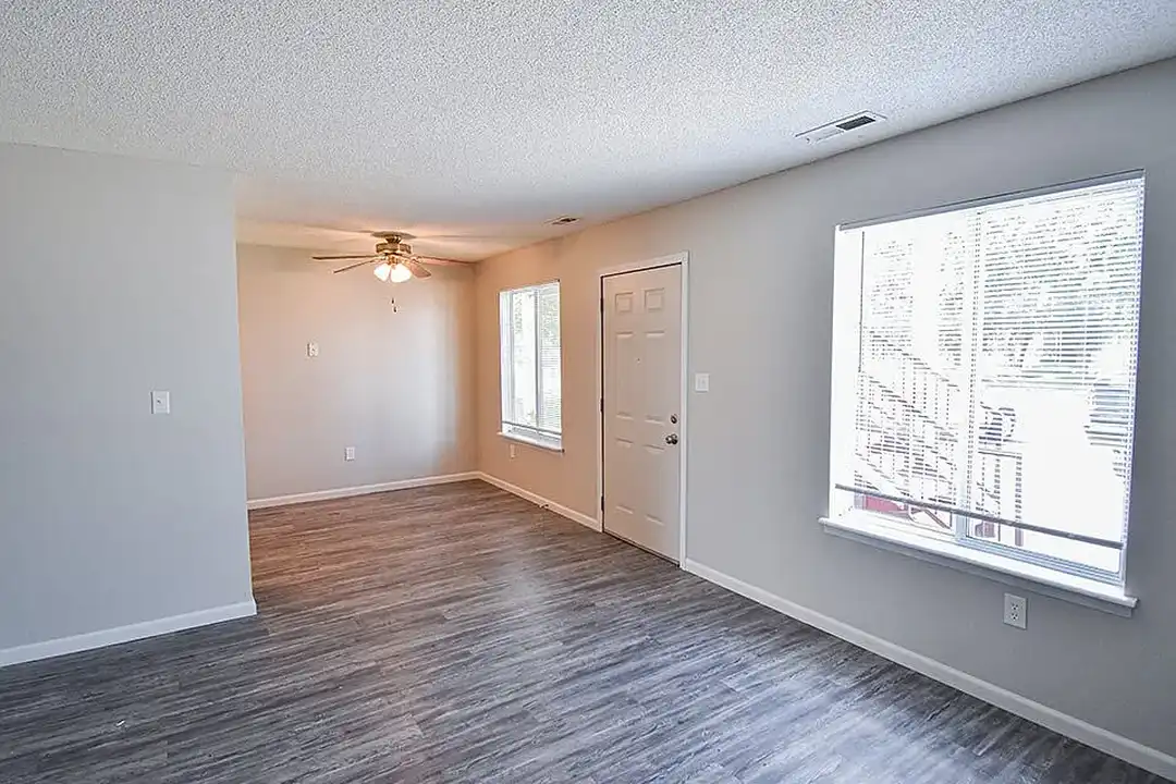 Northridge Crossing Apartments and Townhomes - McPherson, KS 67460 ...