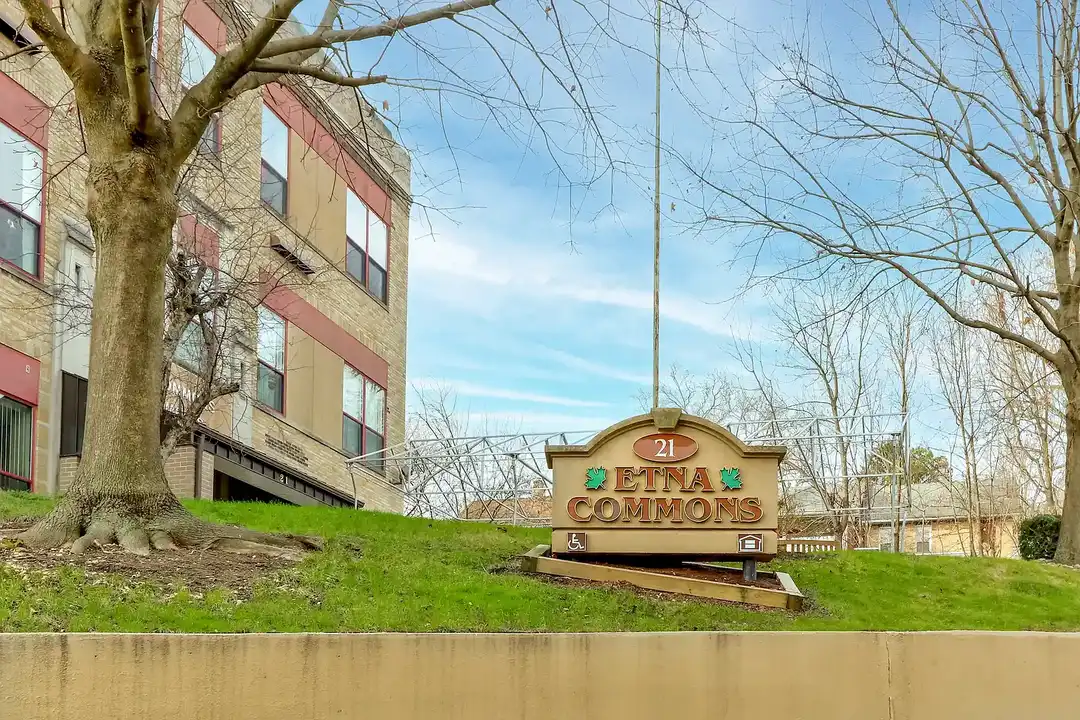 Etna Commons Apartments - Pittsburgh, PA 15223 | ApartmentGuide.com