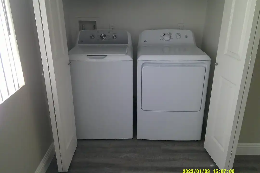 Bella Park - Rialto, CA 92376 | ApartmentGuide.com