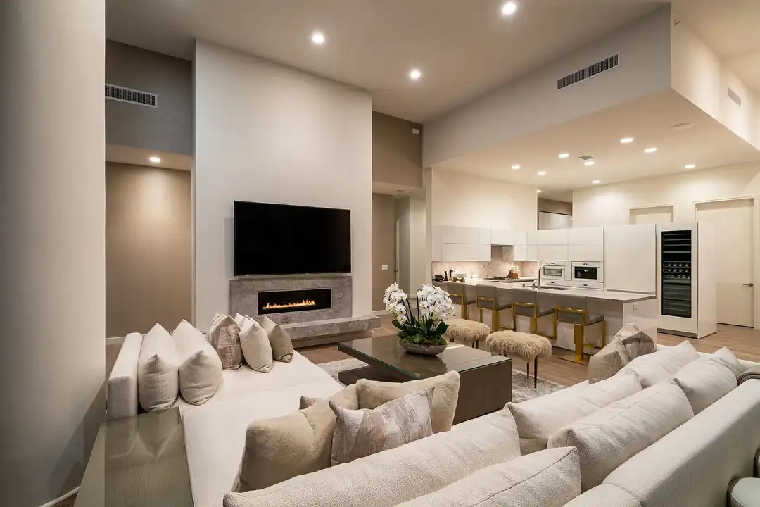 Circa LA - Los Angeles, CA 90015 | ApartmentGuide.com