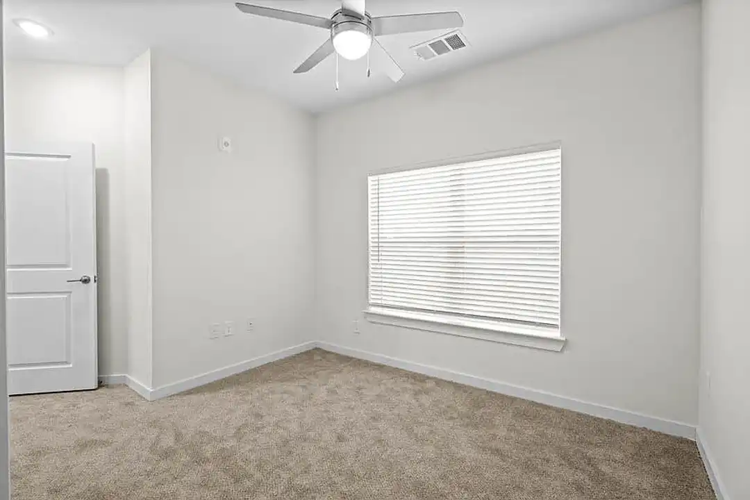 Fullerton - Decatur, GA 30034 | ApartmentGuide.com