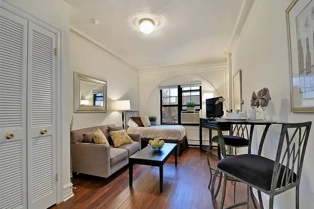 The Sovereign - Chicago, IL 60660 | ApartmentGuide.com