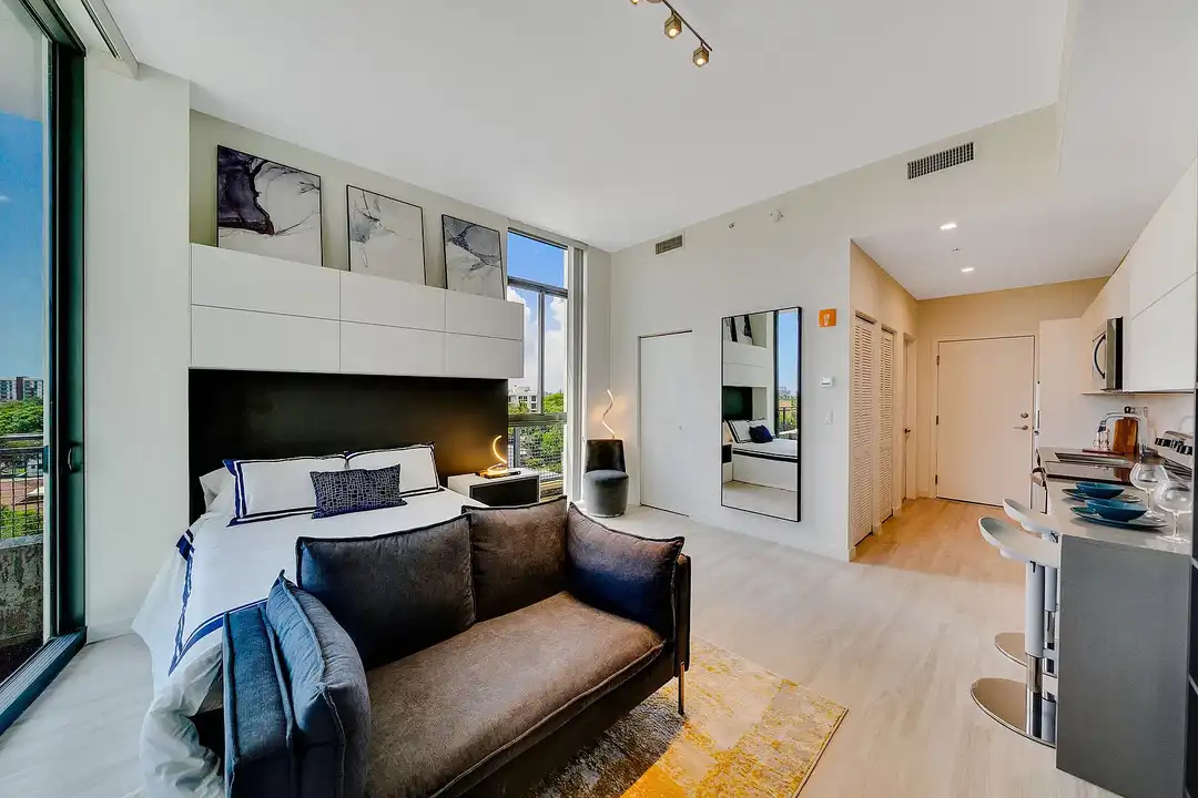 Nine Hollywood - Hollywood, FL 33020 | ApartmentGuide.com