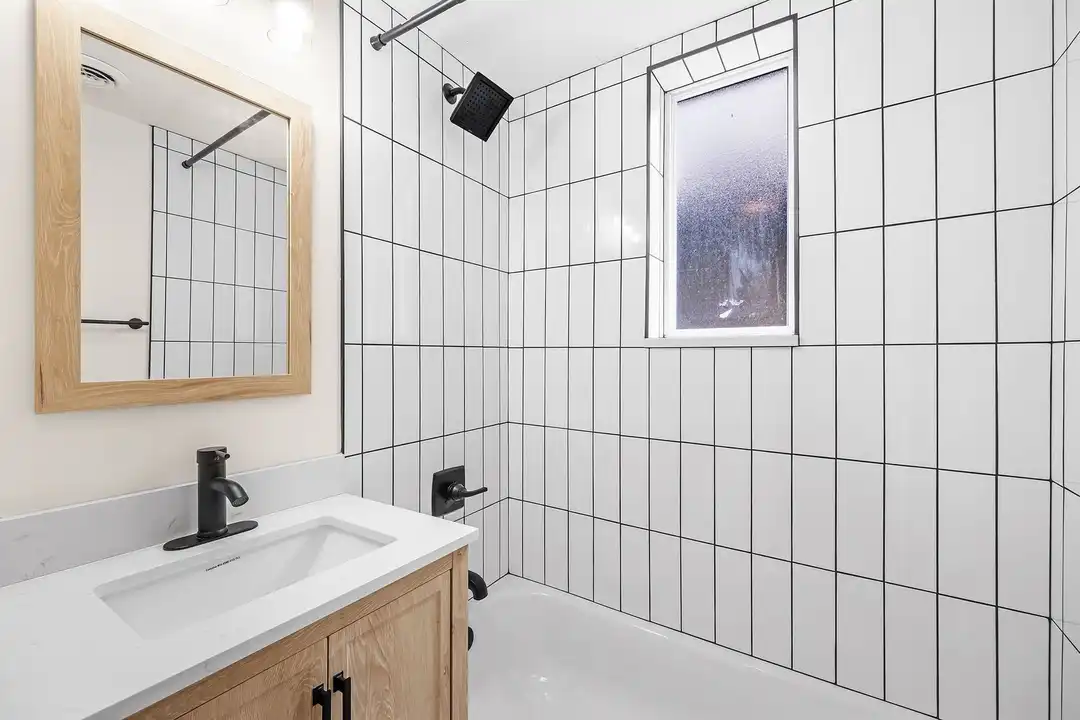 18975 Hilliard Blvd unit #1 - Rocky River, OH 44116 | ApartmentGuide.com