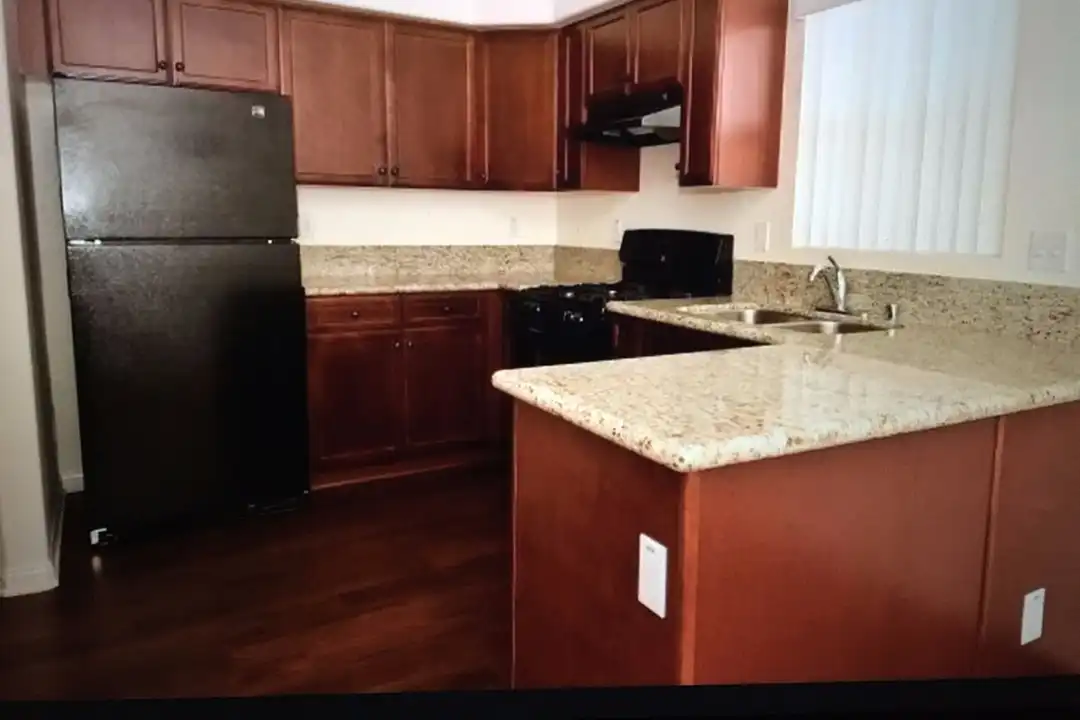 1711 Pepper Tree Dr - Hemet, CA 92545 | ApartmentGuide.com
