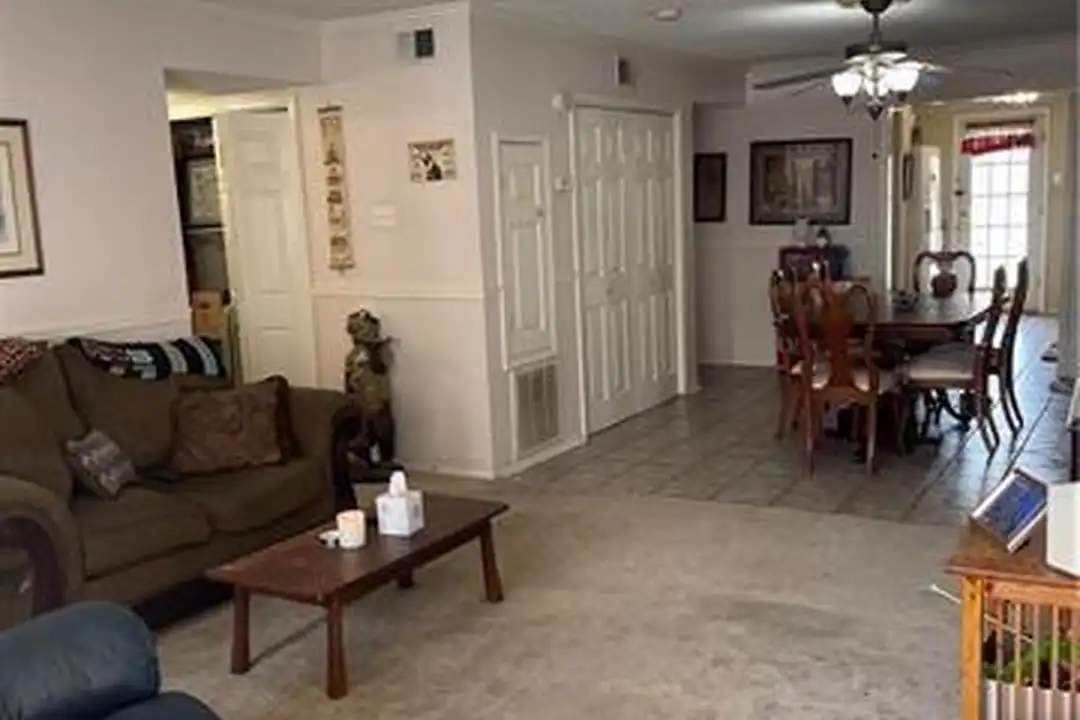 901 Joe Yenni Blvd unit B4 - Kenner, LA 70065 | ApartmentGuide.com