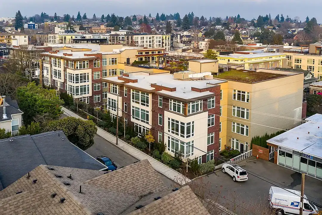 Velo and Ray - Seattle, WA 98103 | ApartmentGuide.com