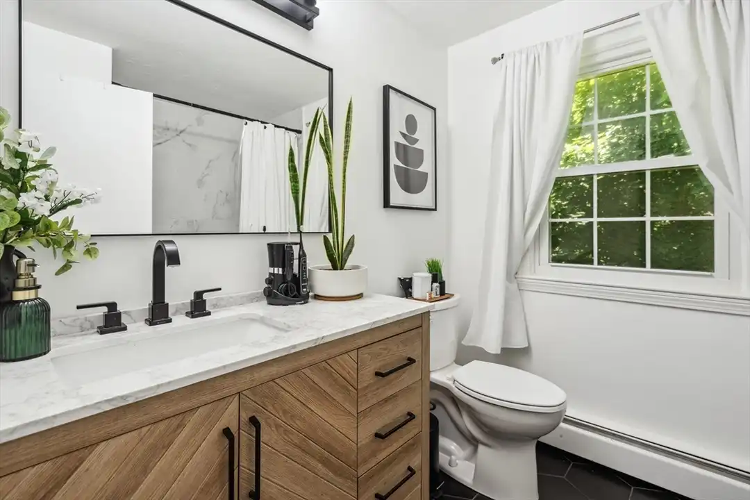 13 Myles Standish Dr unit 3 - Haverhill, MA 01835 | ApartmentGuide.com