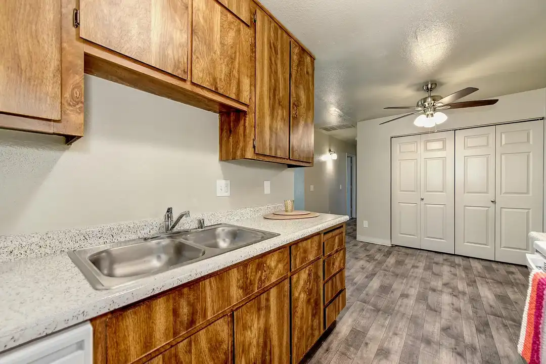 Brookside Crossing - Stockton, CA 95219 | ApartmentGuide.com