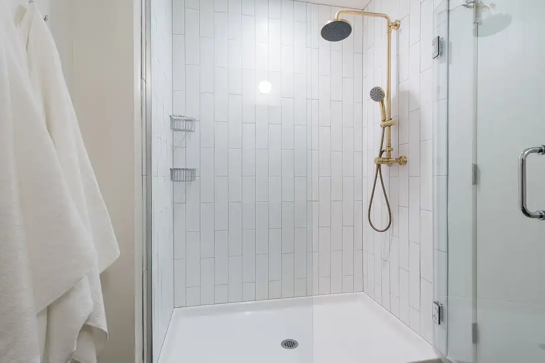 The Alfred - Chicago, IL 60603 | ApartmentGuide.com