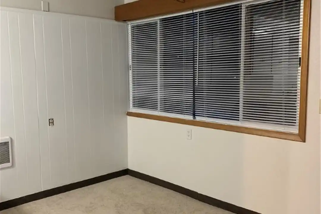 4 Peeptoad Rd - Scituate, RI 02857 | ApartmentGuide.com