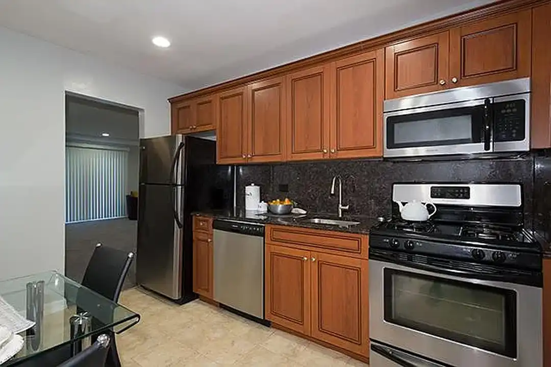 Fairfield at Babylon - Babylon, NY 11702 | ApartmentGuide.com