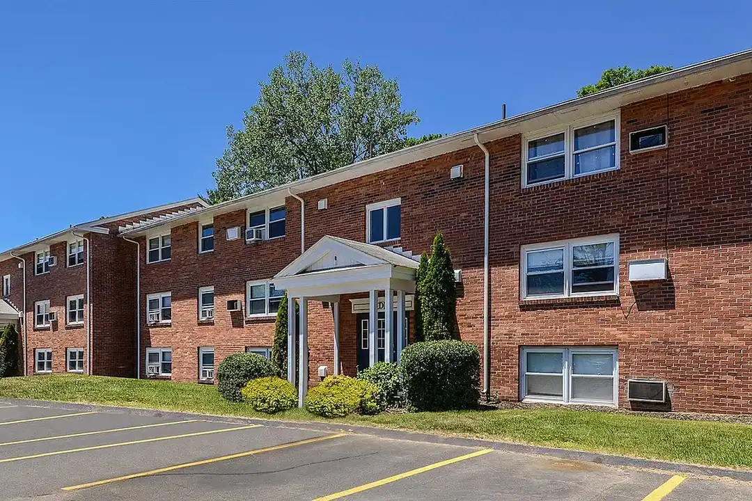 Cliffside Apartments - Sunderland, MA 01375 | ApartmentGuide.com