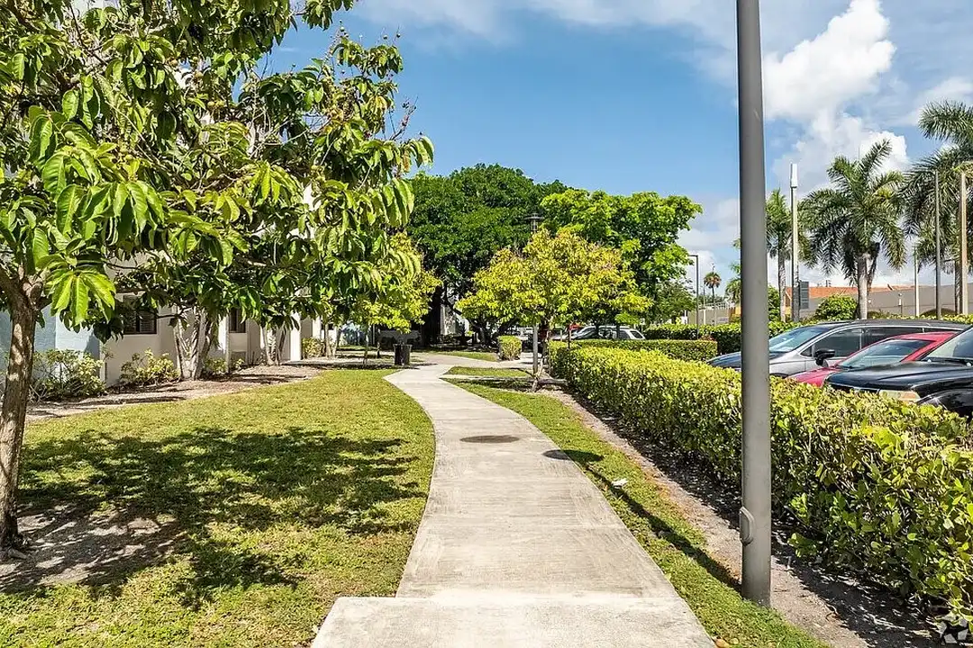 The Solaire at Las Palmas Village - Hialeah, FL 33012 | ApartmentGuide.com