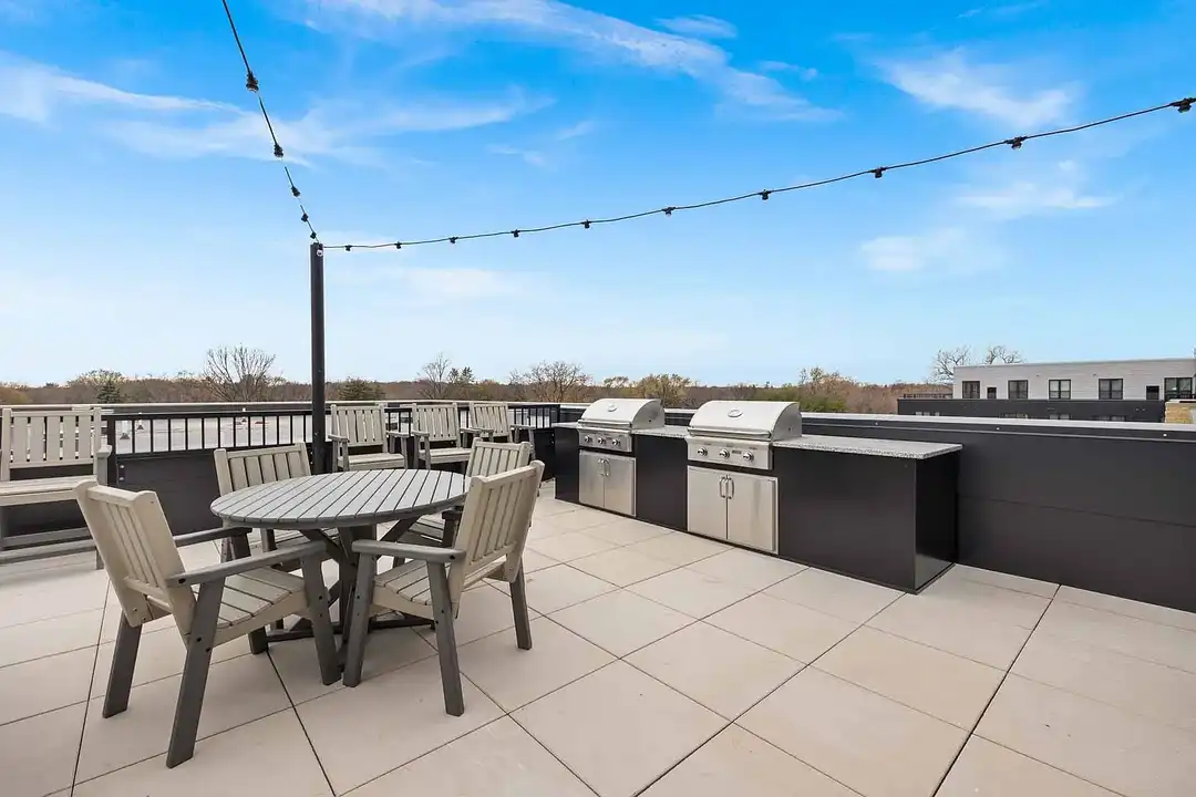 Forty Forty Flats - Edina, MN 55435 | ApartmentGuide.com