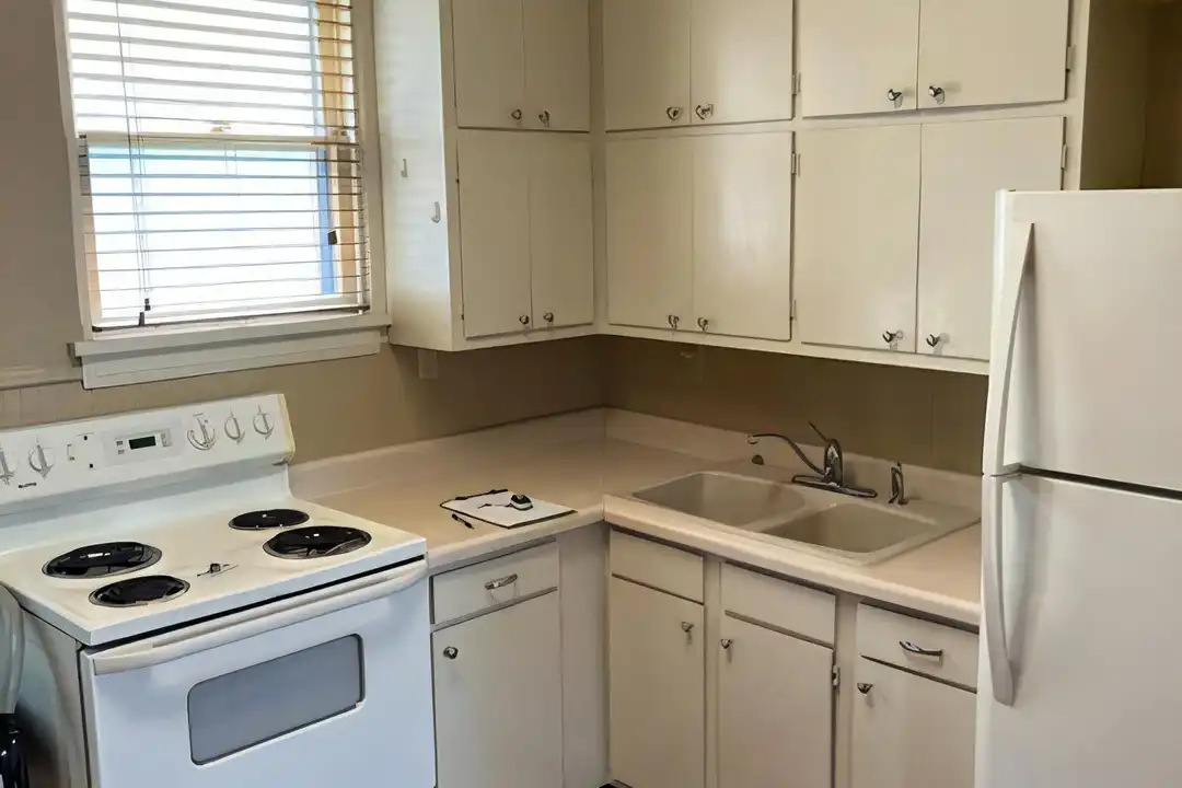 1323 Geele Ave - Sheboygan, WI 53083 | ApartmentGuide.com