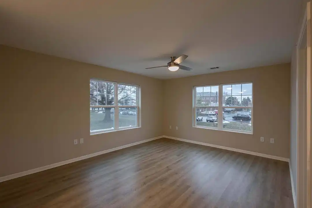 Juniper Crossing - Columbus, OH 43207 | ApartmentGuide.com