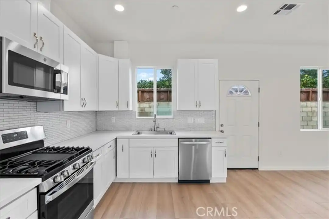 8571 Lurline Ave - Los Angeles, CA 91306 | ApartmentGuide.com