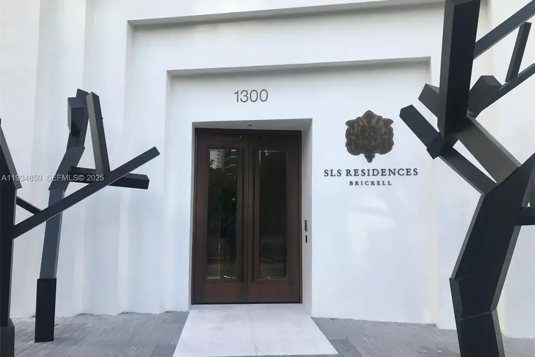 1300 S Miami Ave #2406 - Miami, FL 33130 | ApartmentGuide.com