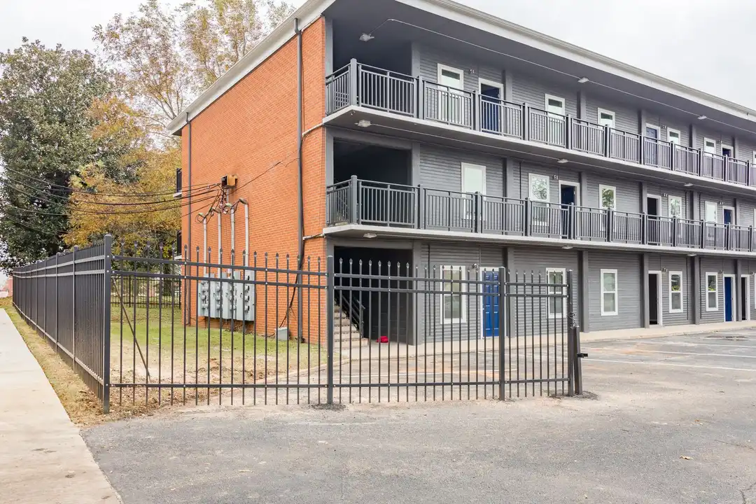 610 E College St unit A6 - Jackson, TN 38301 | ApartmentGuide.com