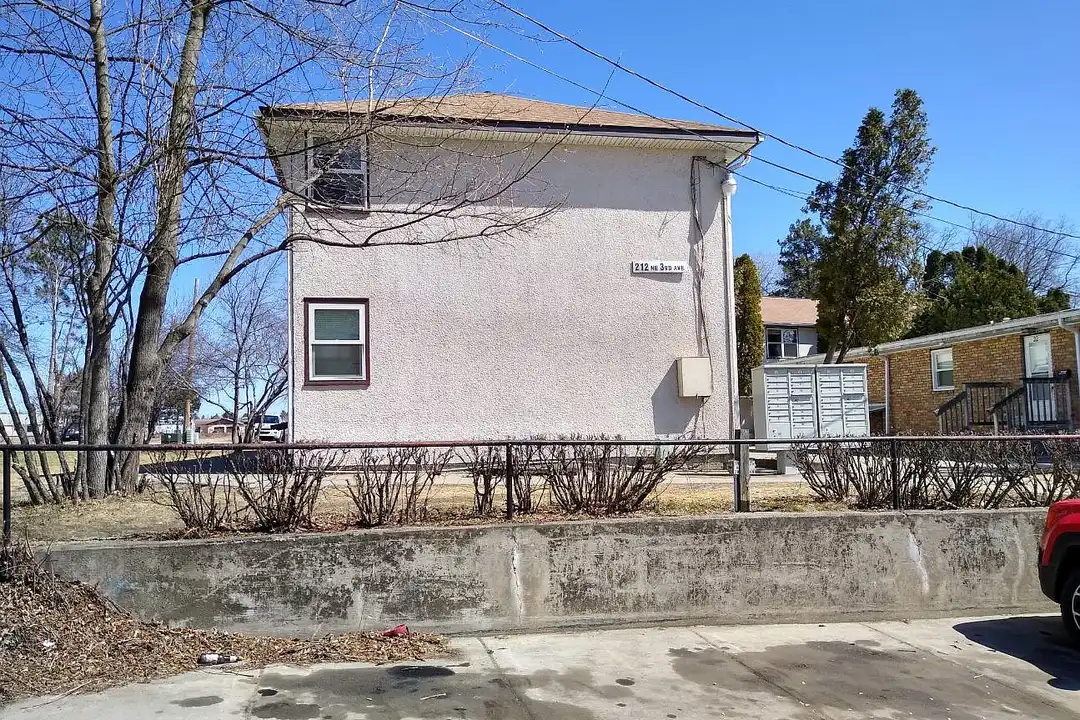 Alpine Apartments - Grand Rapids, MN 55744 | ApartmentGuide.com