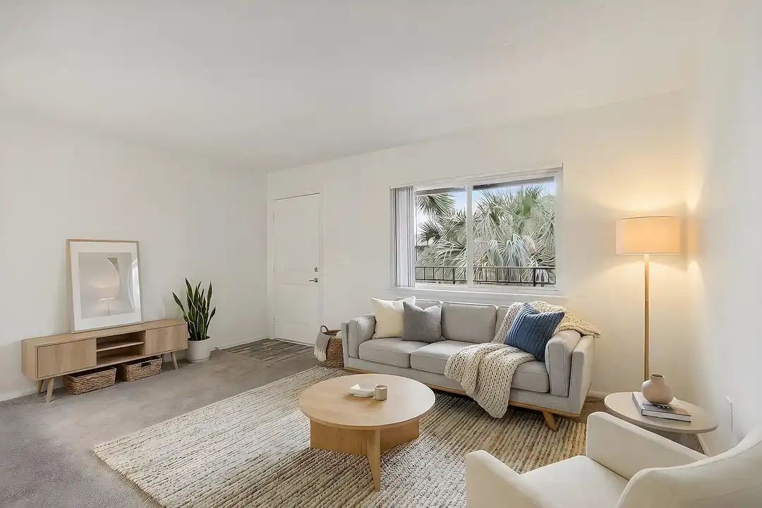 Monterey Lake - Orlando, FL 32821 | ApartmentGuide.com