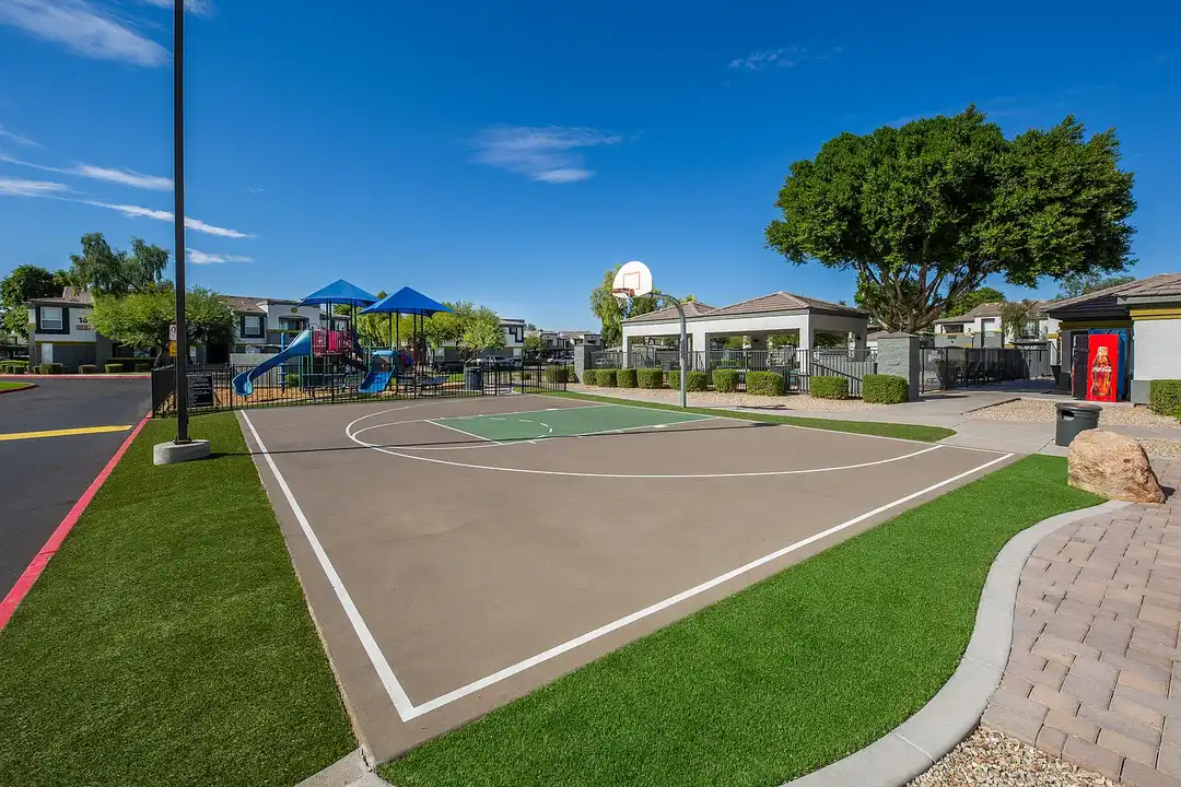 Tamarron - Phoenix, AZ 85037 | ApartmentGuide.com