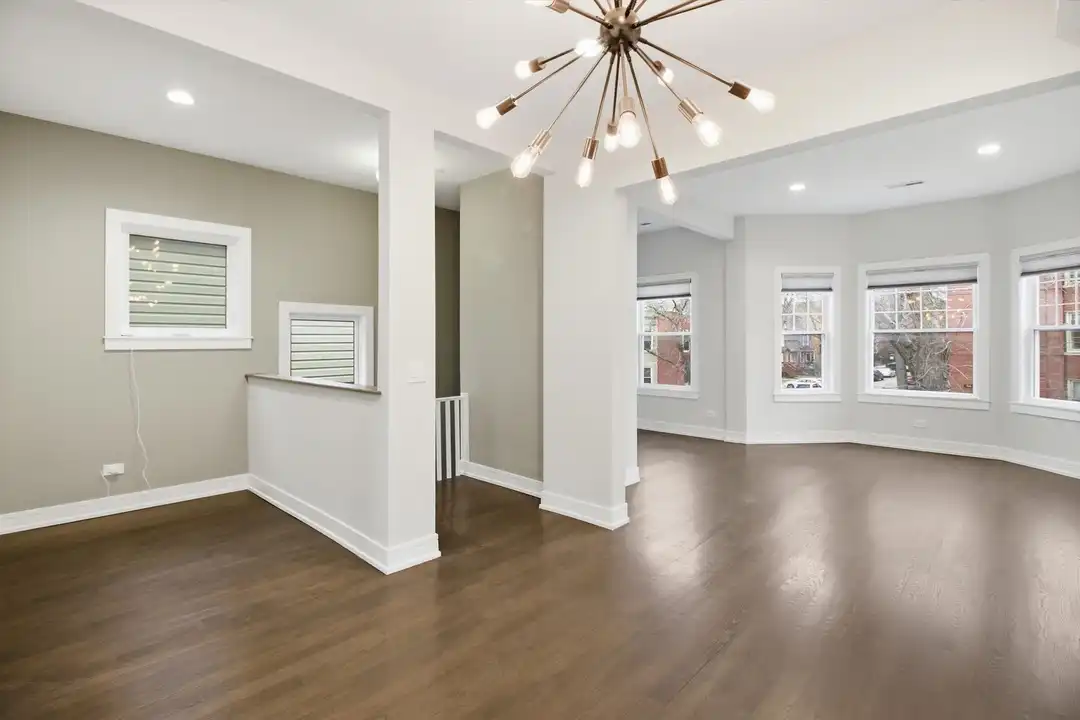 2726 N St Louis Ave #2 - Chicago, IL 60647 | ApartmentGuide.com