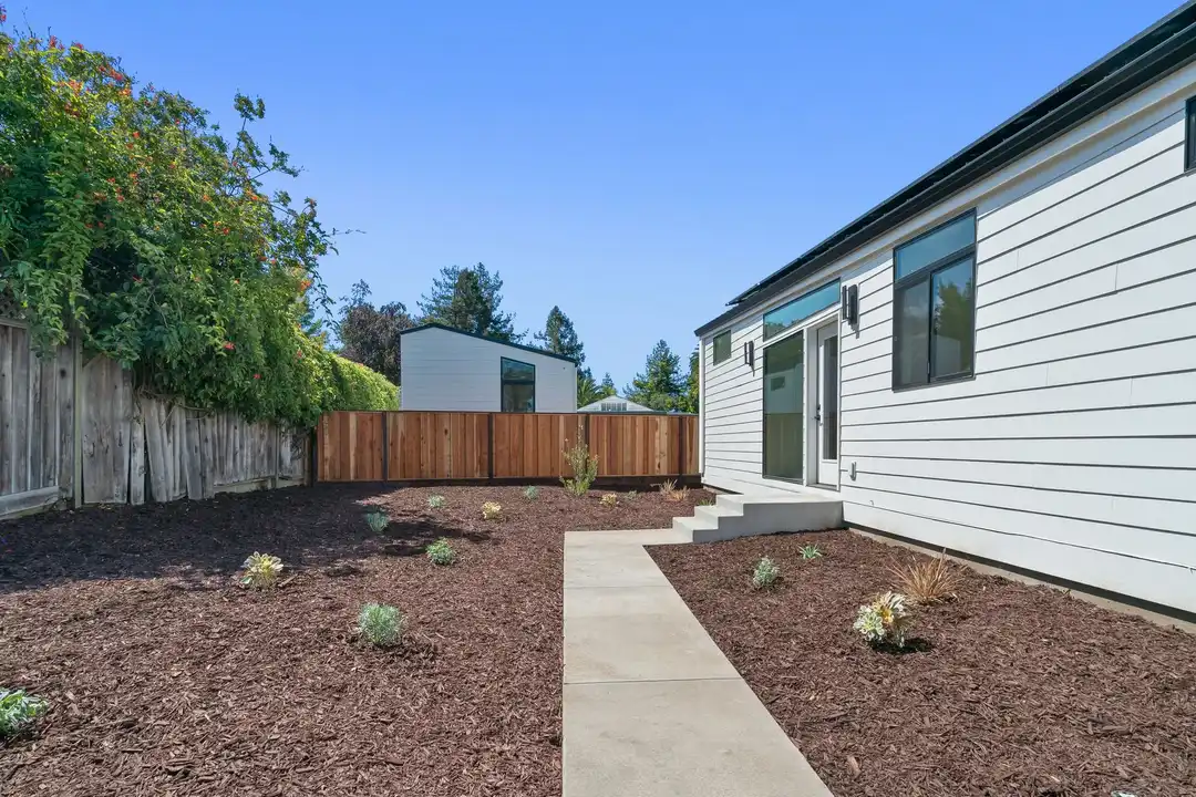 1570 7th Ave unit Unit D - Santa Cruz, CA 95062 | ApartmentGuide.com