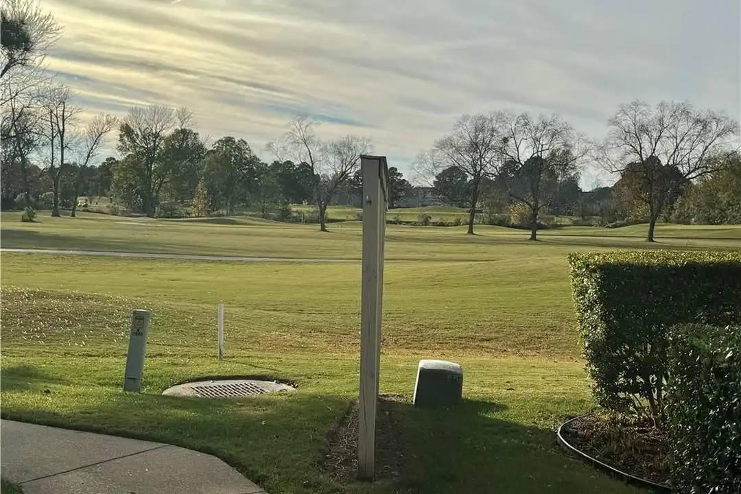 1713 Grand Bay Dr - Virginia Beach, VA 23456 | ApartmentGuide.com