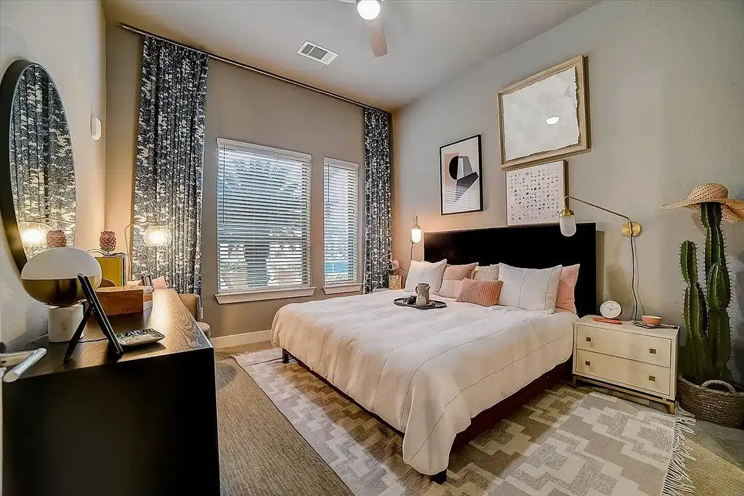 Encore SoFlo - San Antonio, TX 78204 | ApartmentGuide.com