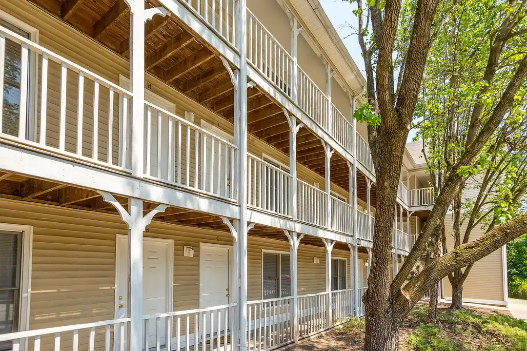 Forest Pointe - Durham, NC 27705 | ApartmentGuide.com